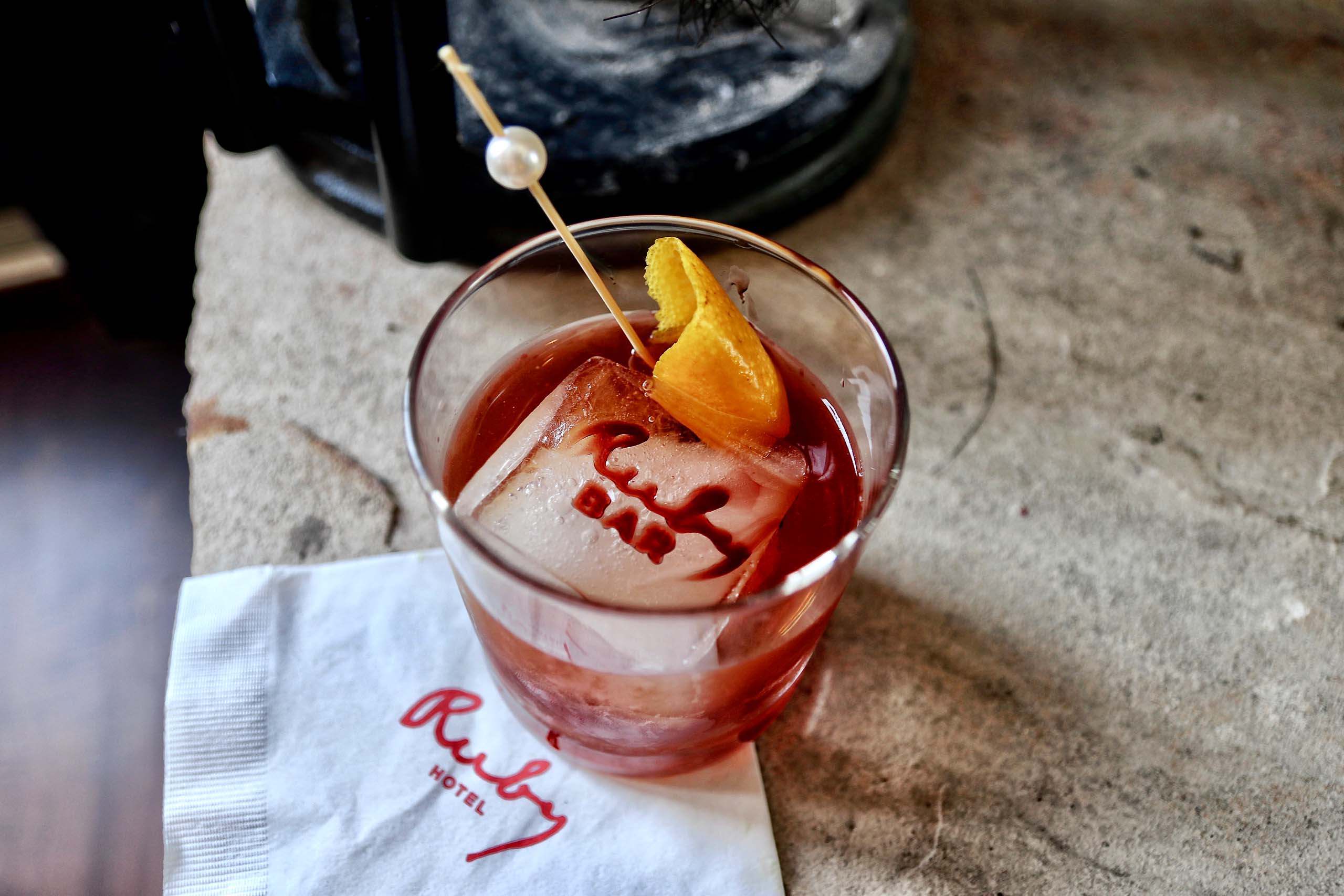 Happy Hour - Ruby Hotel